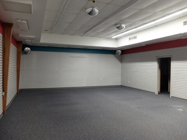 362 E 800 North Rd, Buckley, IL 60918 - "Lions Den" Building, former ...