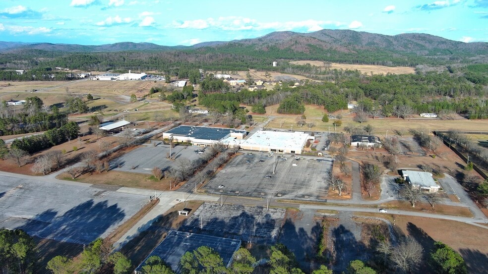 171 Town Center Dr, Anniston, AL 36205 - McClellan Park Medical Mall | LoopNet