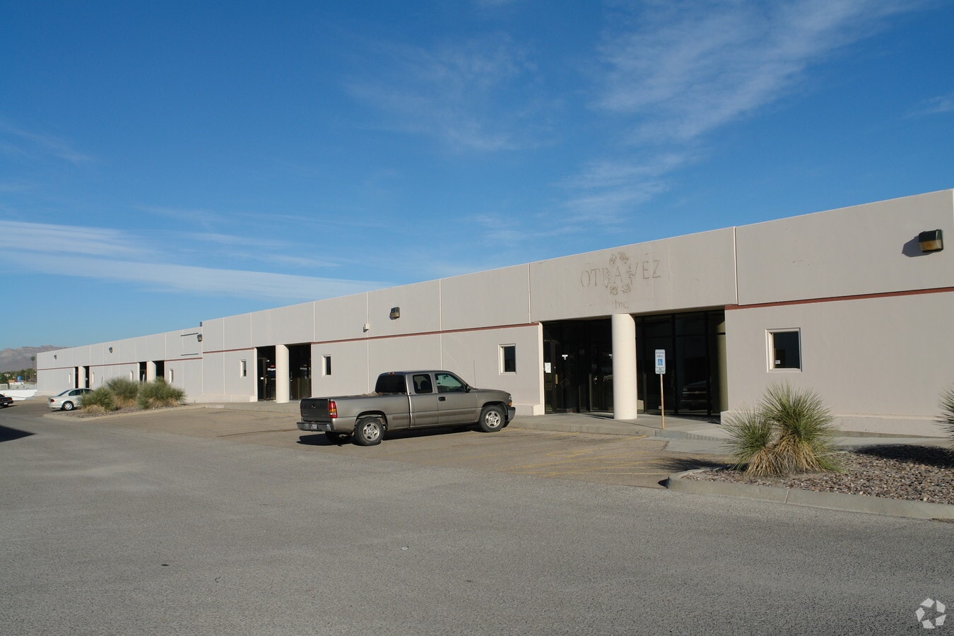 1555 Goodyear Dr, El Paso, TX 79936 | LoopNet