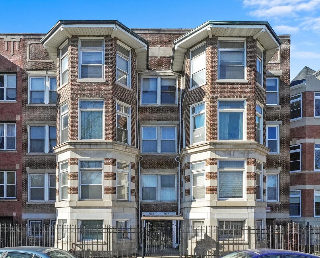 4530 King Dr, Chicago, IL 60653 | LoopNet