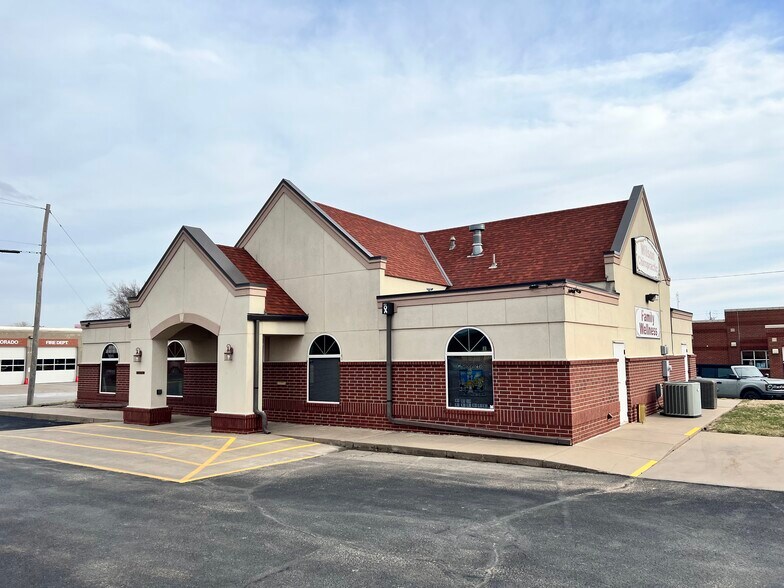 215 N Vine St, El Dorado, KS 67042 - Modern Office Space In Downtown El Dorado | LoopNet