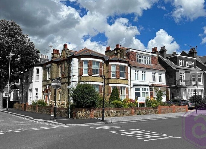 26 Westcliff Parade, Westcliff On Sea, ESS SS0 7QE - Fred Laws House | LoopNet