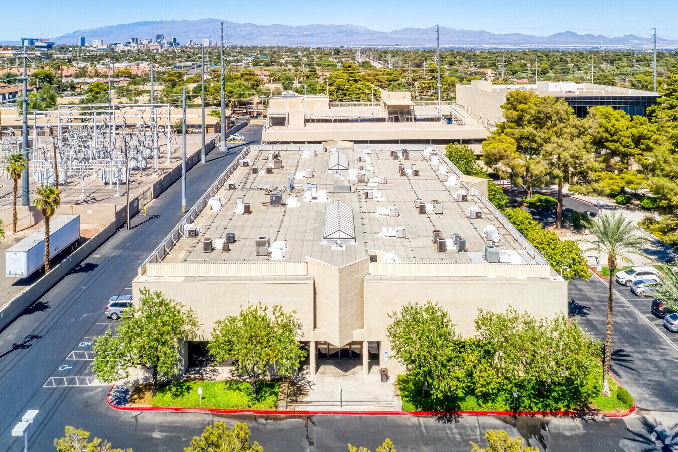 4055 Spencer St, Las Vegas, NV 89119 | LoopNet