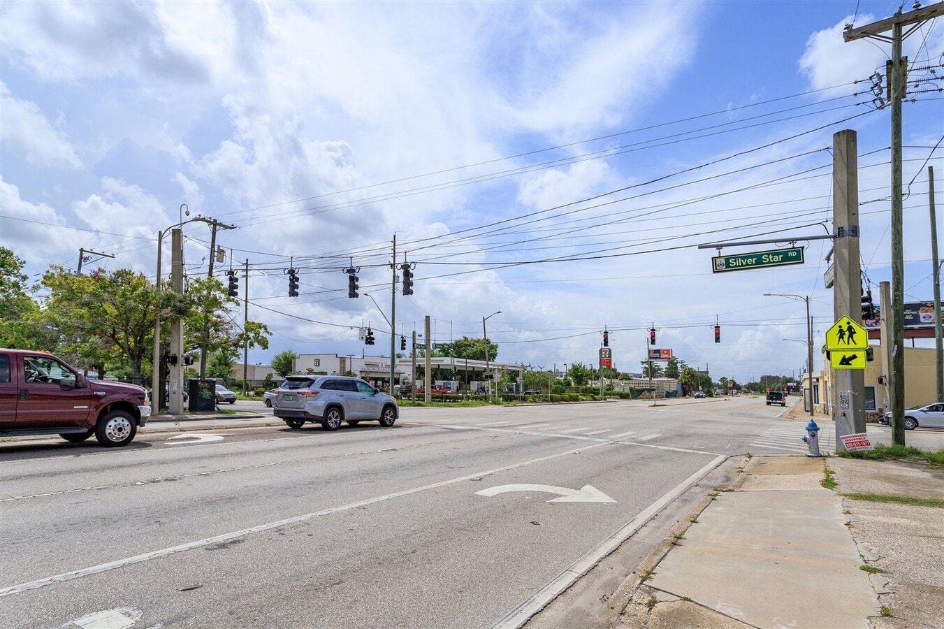 1911 Silver Star Rd, Orlando, FL 32804 | LoopNet