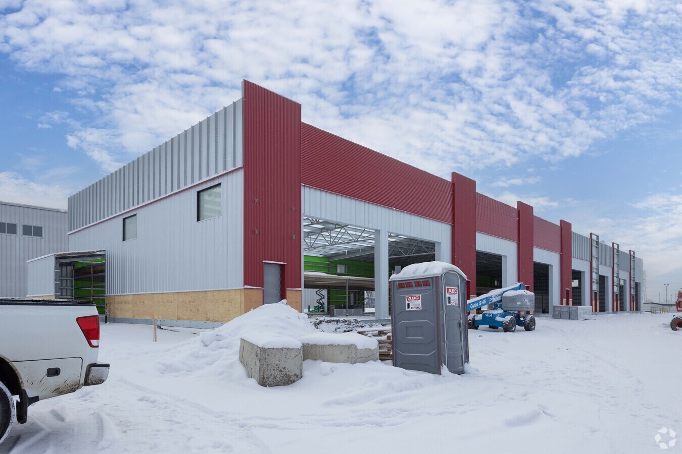 285127 Frontier Rd, Calgary, AB T1X 0N2 - Industrial for Lease | LoopNet