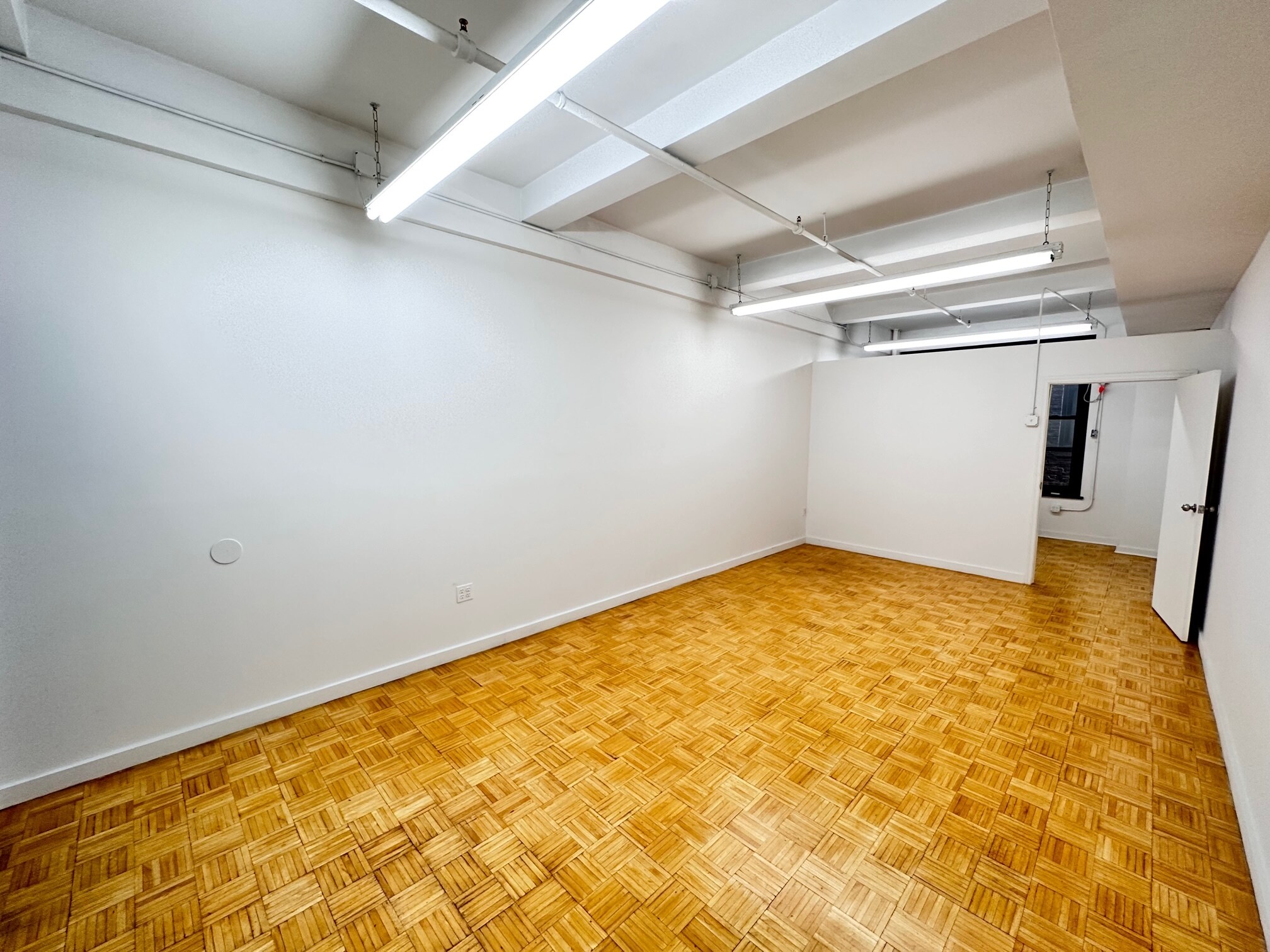 147 W 35th St, New York, NY 10001 - Office for Lease | LoopNet