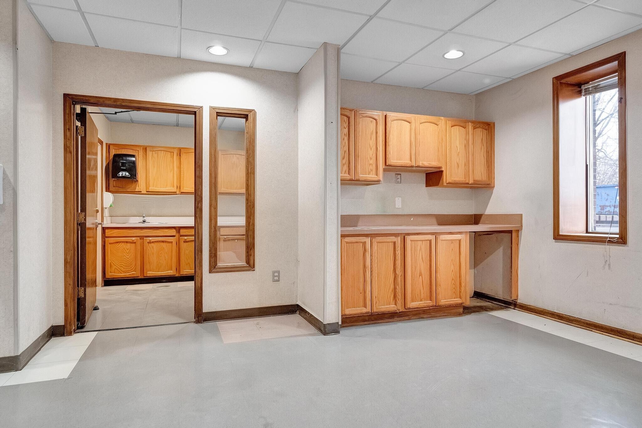 1371 Inkster Rd, Inkster, MI 48141 - Office for Sale | LoopNet