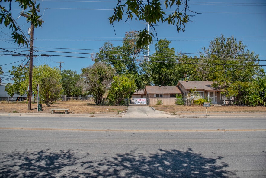 1123 Gembler Rd, San Antonio, TX 78219 | LoopNet