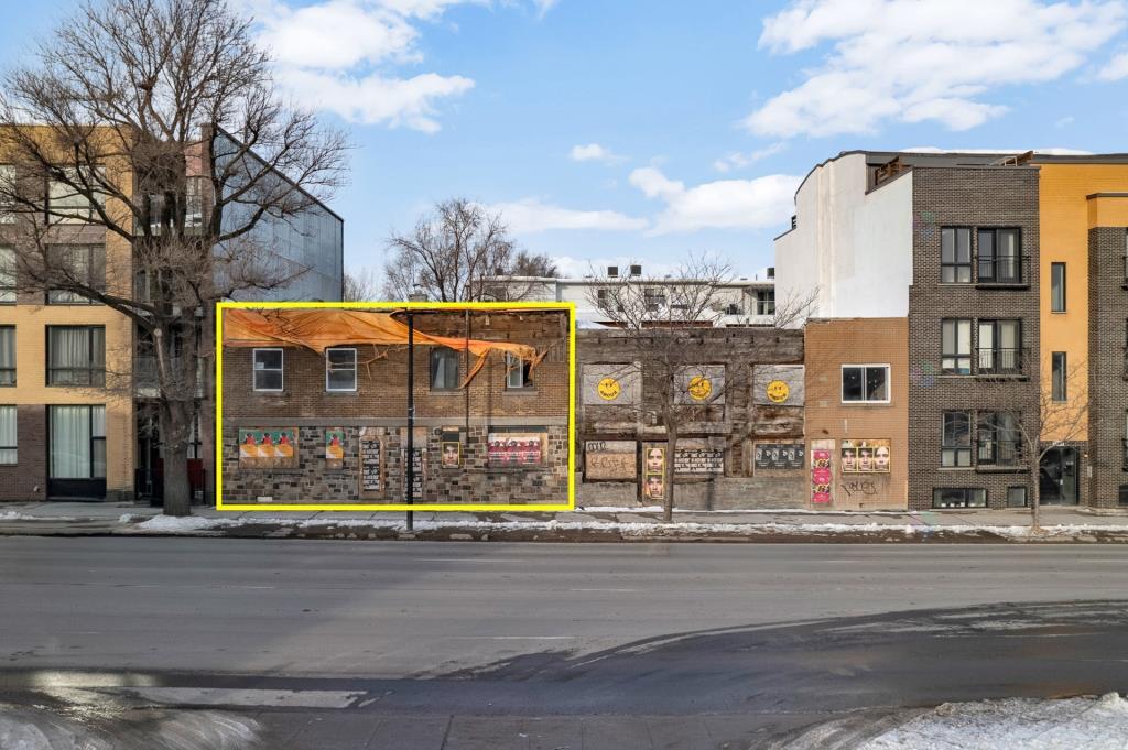 2049 Av Papineau, Montréal, QC H2K 4J5 - Multifamily for Sale | LoopNet