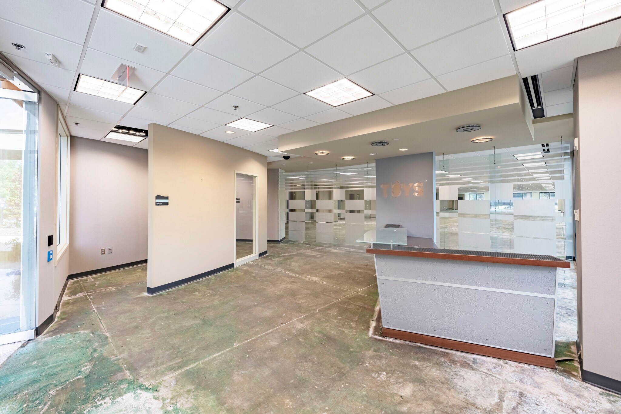 1990 Vaughn Rd, Kennesaw, GA 30144 - Barrett Summit | LoopNet