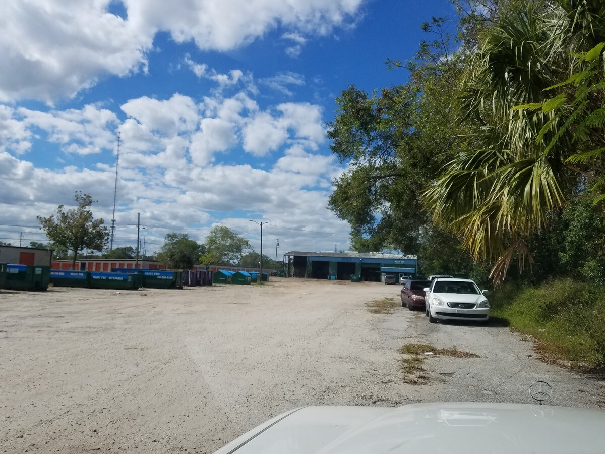 5350 N Pine Hills Rd, Orlando, FL 32808 | LoopNet