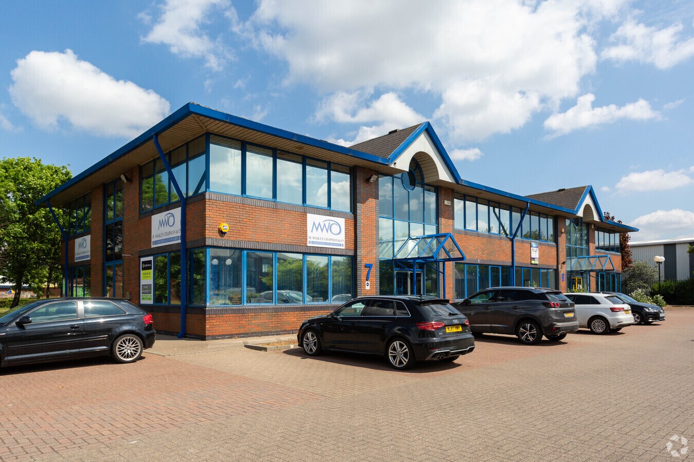 42-42B Eggleston Ct, Middlesbrough, TS2 1RU | LoopNet