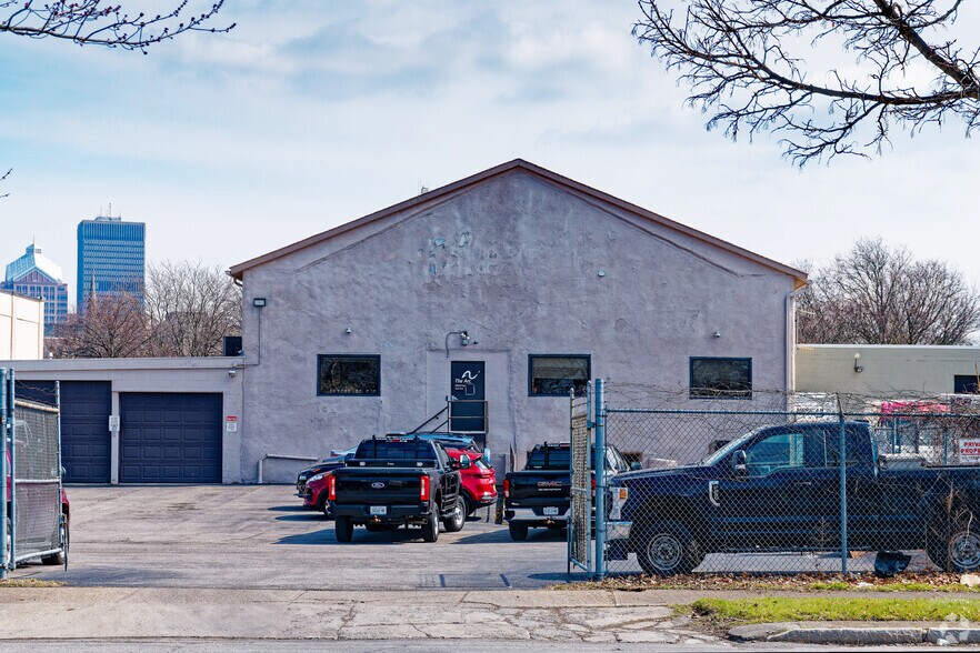 4 Van Auker St, Rochester, NY 14608 | LoopNet