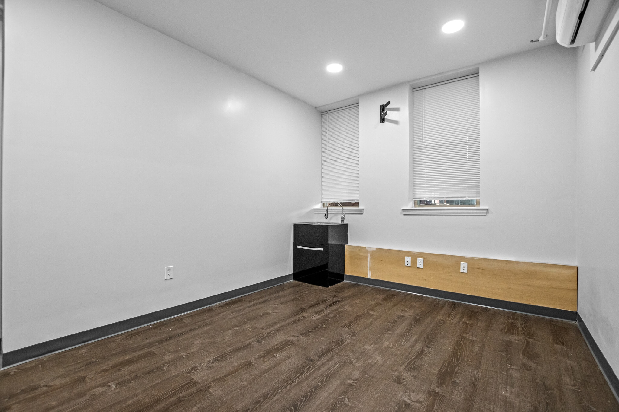 578 Main St, Malden, MA 02148 - Main Street Professional Center | LoopNet