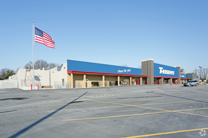 3810-3812 N Brady St, Davenport, IA 52806 | LoopNet