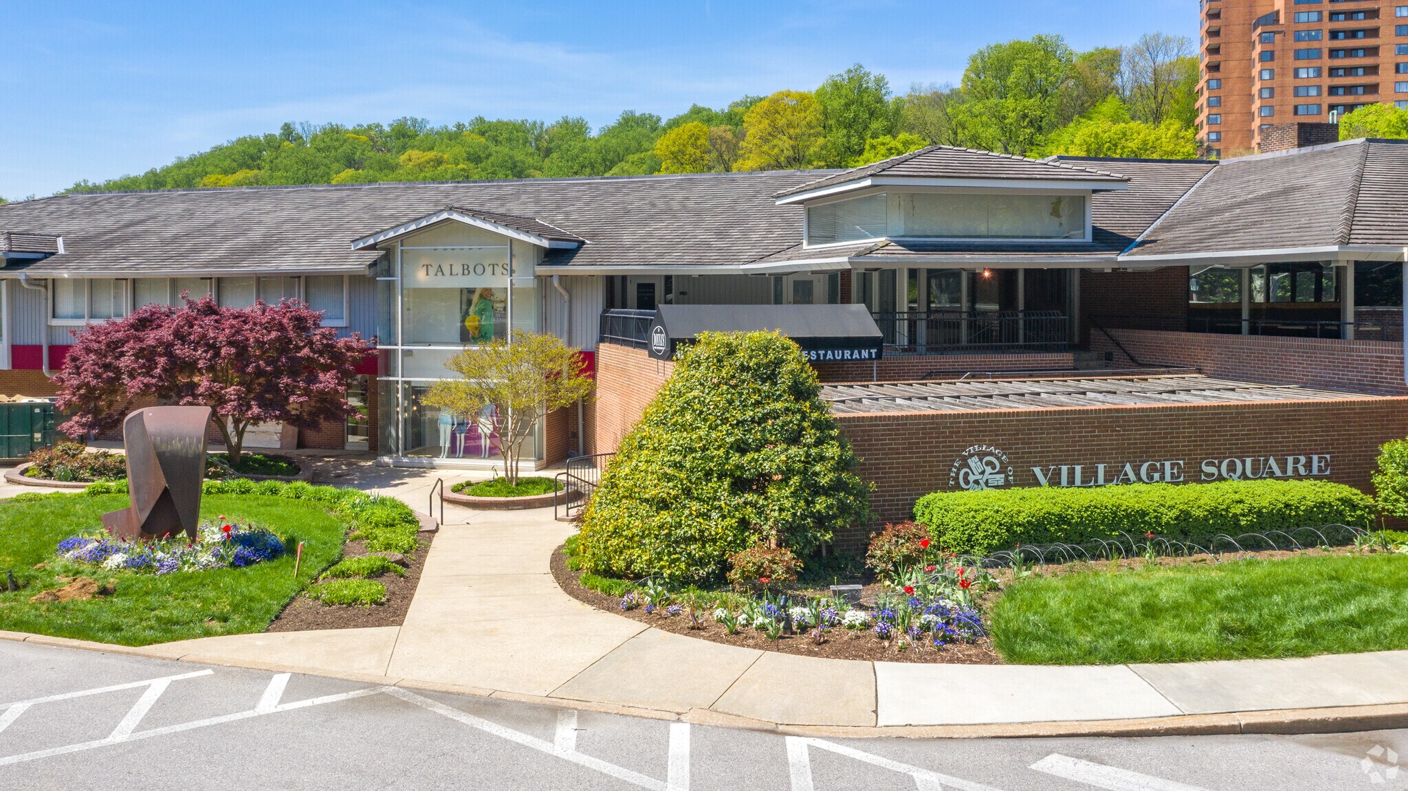 5100 Falls Rd, Baltimore, MD 21210 - The Village of Cross Keys | LoopNet