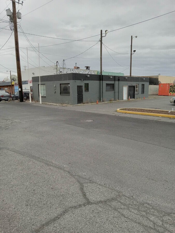 16 Ranch Rite Rd, Yakima, WA 98901 - Sun Valley Plaza | LoopNet