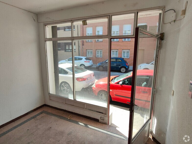 28042 Madrid - Calle Saturno | LoopNet