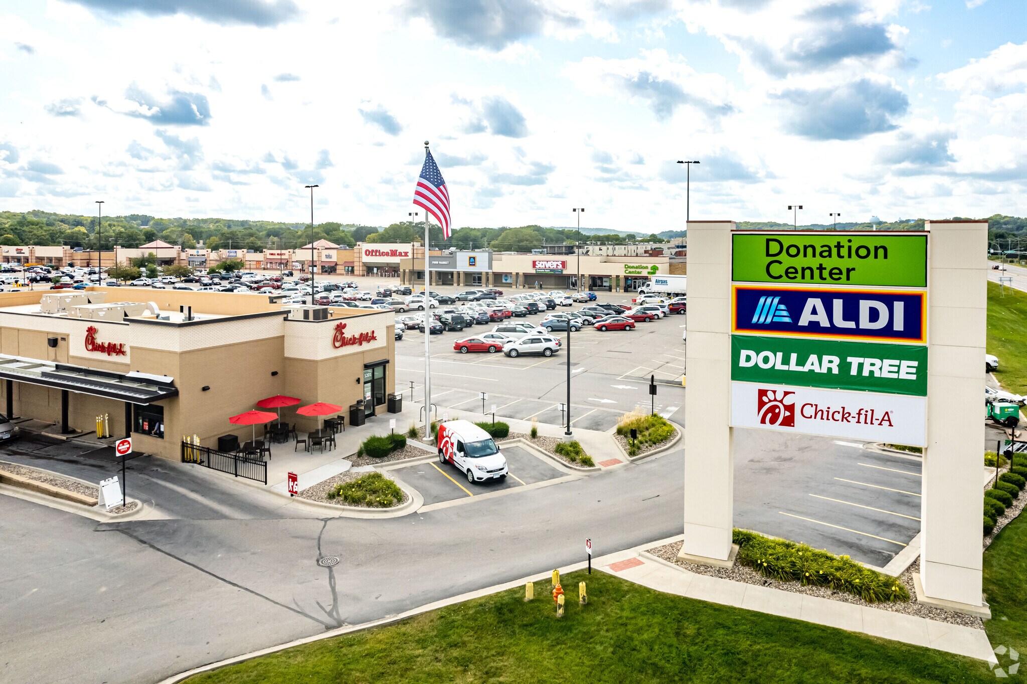 1201 S Broadway, Rochester, MN 55904 - Crossroads Shopping Center | LoopNet