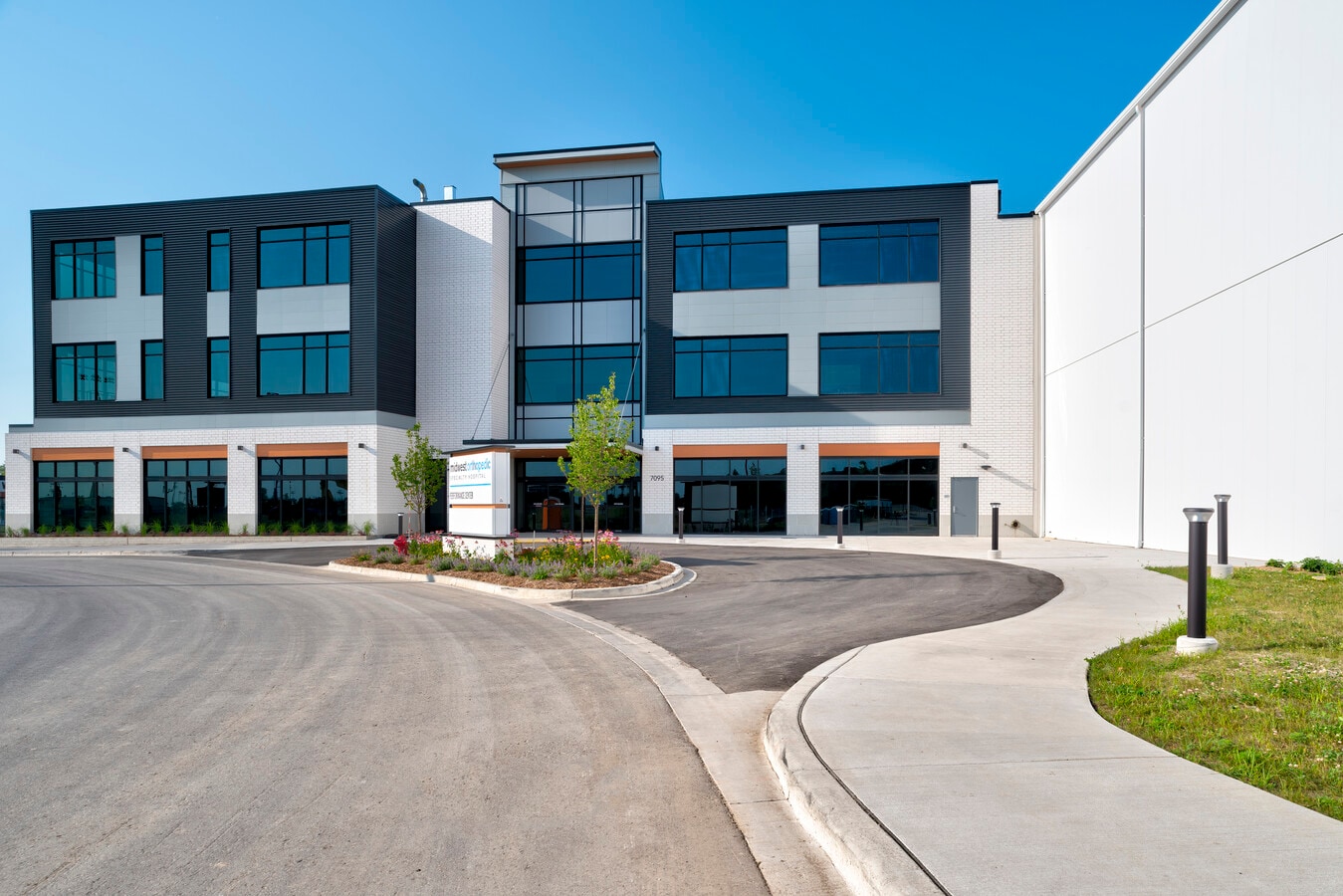 7095 S Ballpark Dr, Franklin, WI 53132 - MOSH Performance Center | LoopNet