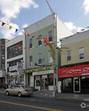 H.C. Freund Weiss Beer bottle with "783-785 Newark Ave Jersey City ...