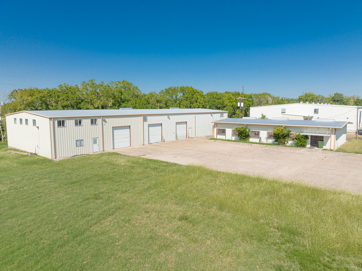 1516 Shiloh Ave, Bryan, TX 77803 | LoopNet