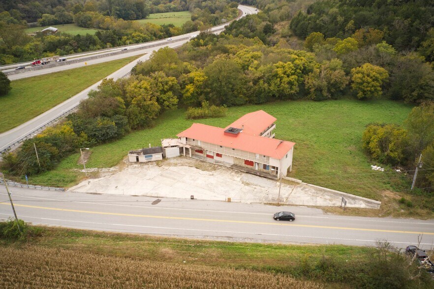 3865 Medley Amonette Rd, Silver Point, TN 38582 | LoopNet