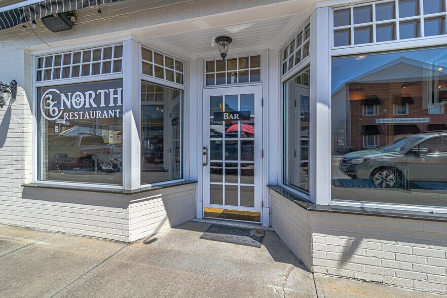 32 N Main St, Kilmarnock, VA 22482 | LoopNet