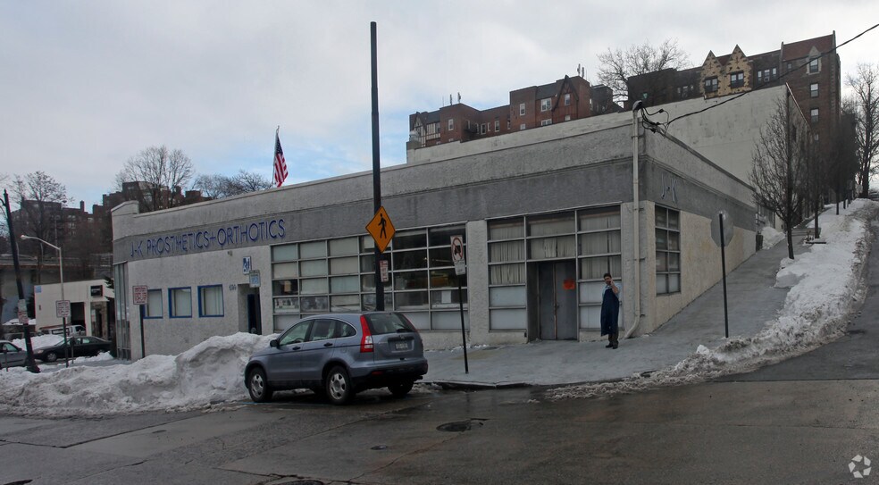 699 N Macquesten Pky, Mount Vernon, NY 10552 - Industrial for Sale | LoopNet