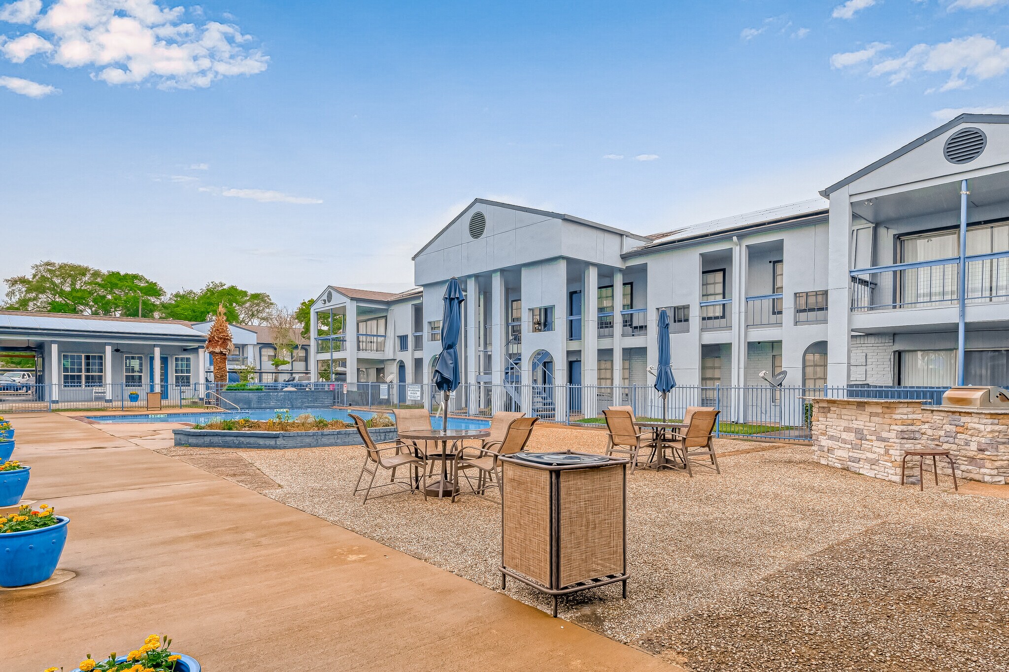 3802 Nasa Rd, Seabrook, TX 77586 - Pelican Reef Apartments | LoopNet