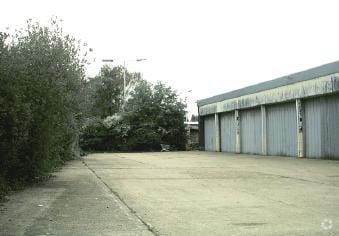 Brickfield Ln, Eastleigh, SO53 4DP | LoopNet