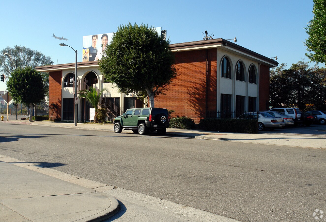 701 W Manchester Blvd, Inglewood, CA 90301 | LoopNet