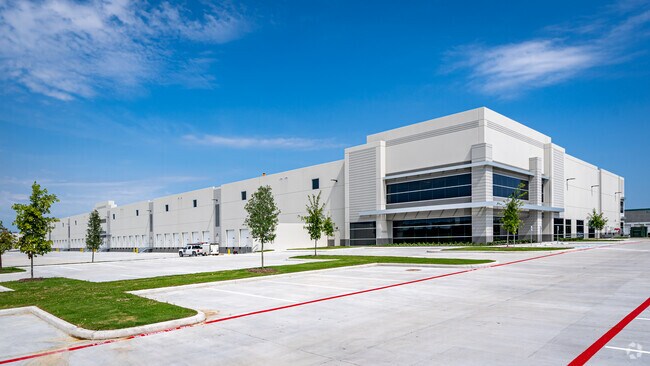 CBRE - Houston Commercial Listings & Brokers | LoopNet