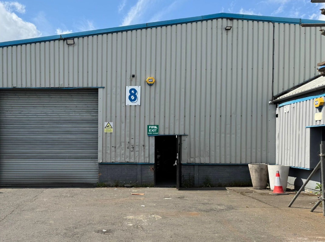 Collier Row Rd, Romford, RM5 2BG - Industrial for Sale | LoopNet