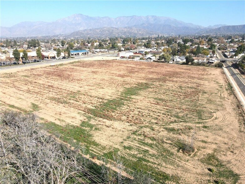 County Line, Calimesa, CA 92320 | LoopNet