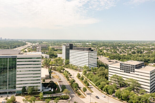 JLL - Chicago Commercial Listings & Brokers | LoopNet