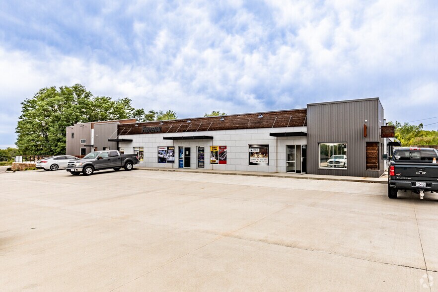 4702 NW Gateway Ave, Riverside, MO 64150 | LoopNet