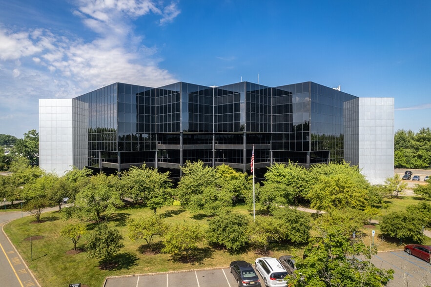 20 Commerce Dr, Cranford, NJ 07016 - Parkway Commerce Center | LoopNet
