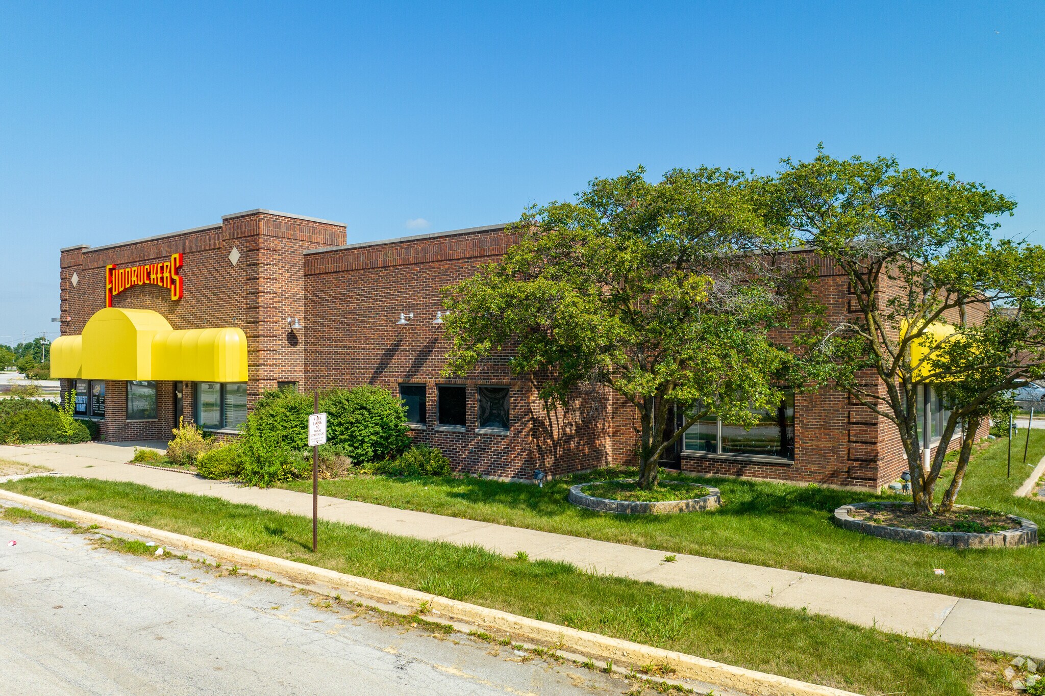 300 Town Center Rd, Matteson, IL 60443 - Retail for Sale | LoopNet