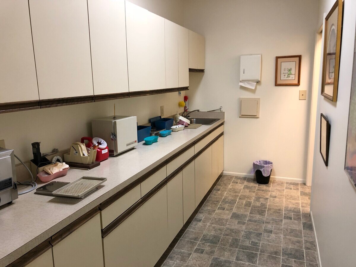 3920 Bee Ridge Rd, Sarasota, FL 34233 | LoopNet