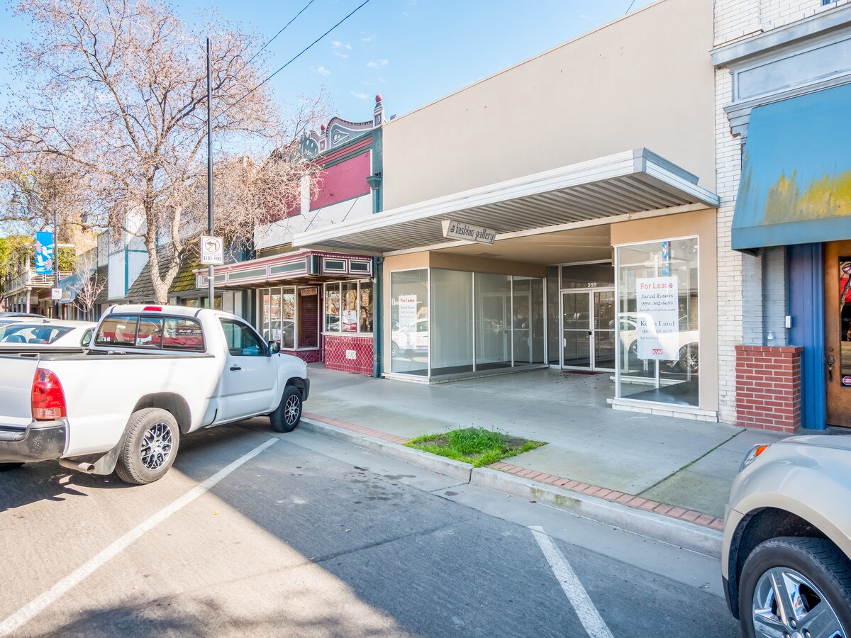 355 W D St, Lemoore, CA 93245 | LoopNet