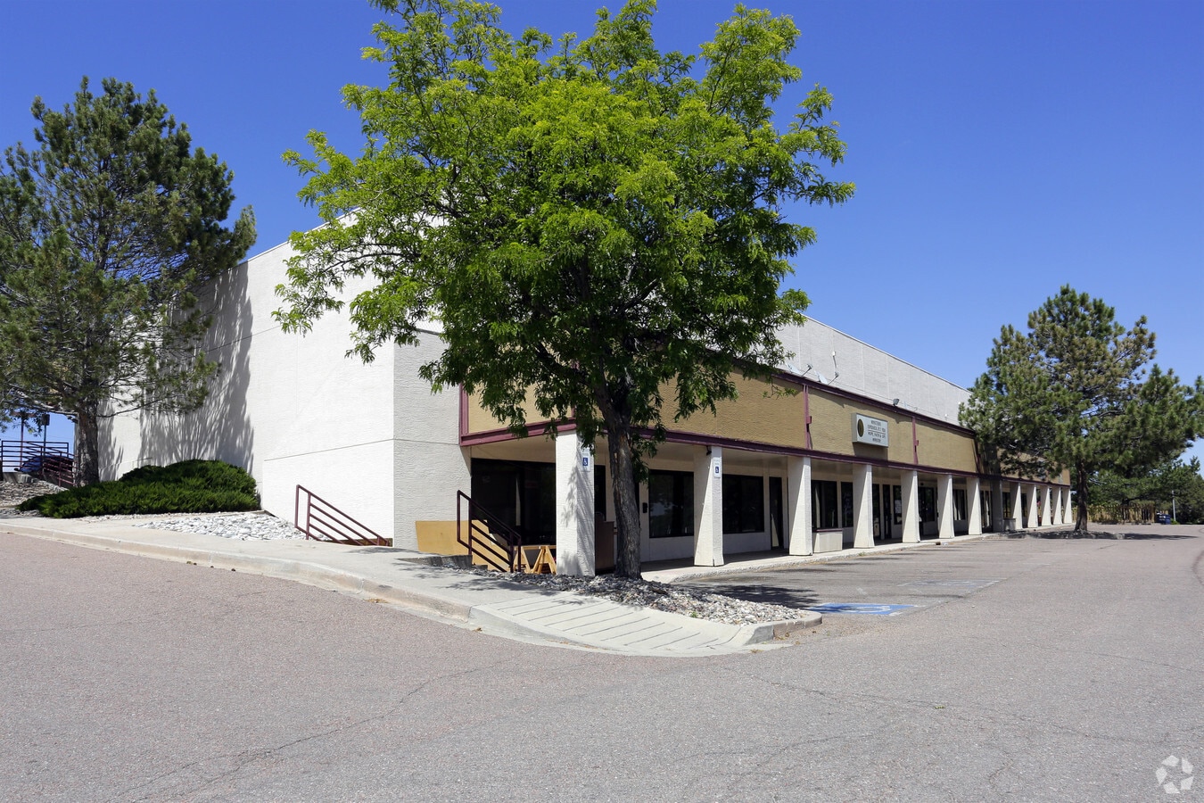 2537-2579 Airport Rd, Colorado Springs, CO 80910 | LoopNet