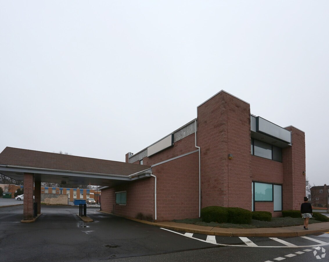 7500 Bustleton Ave, Philadelphia, PA 19152 | LoopNet