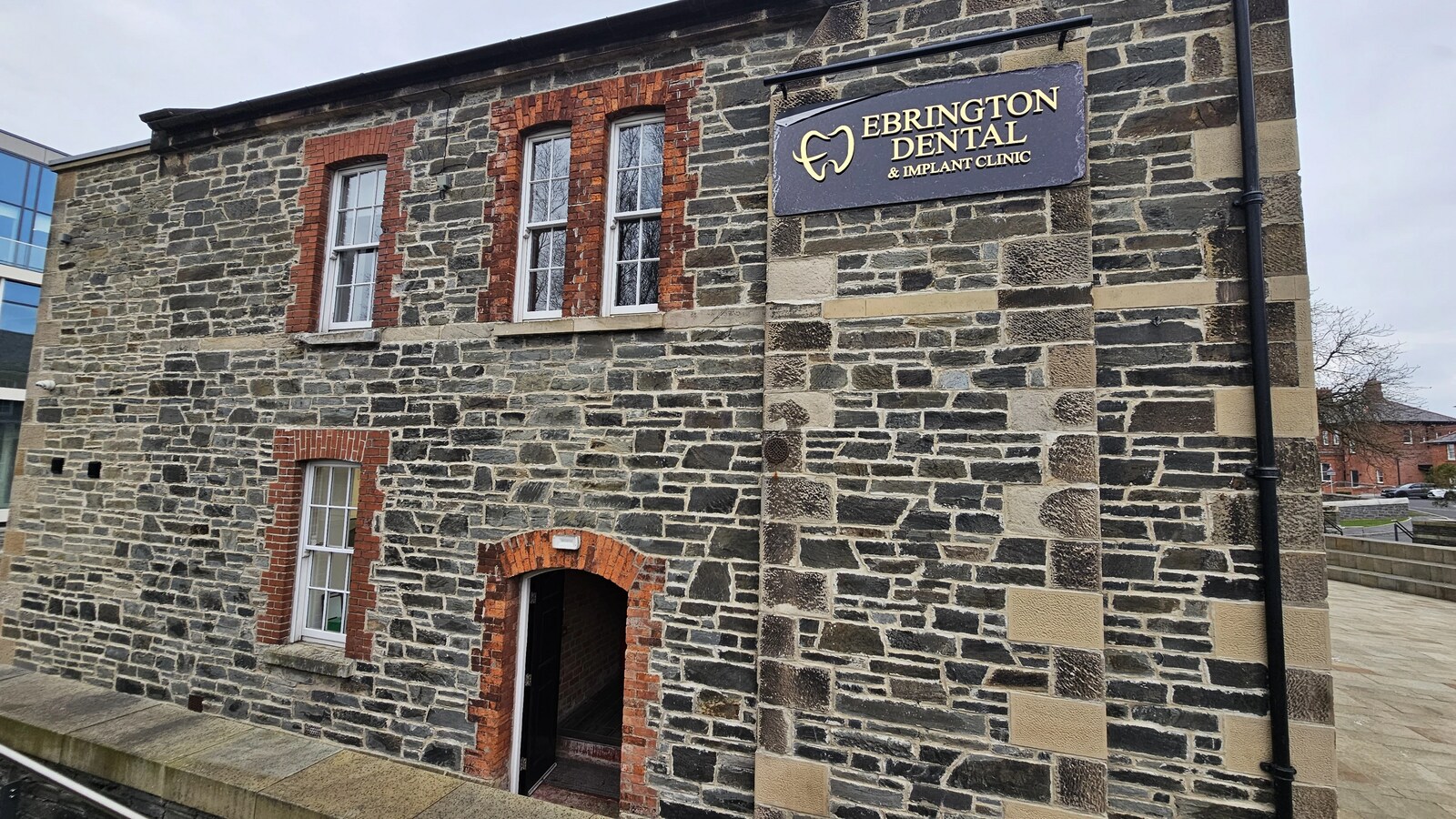 Ebrington Sq, Londonderry, BT47 6FR - Cunningham Building | LoopNet