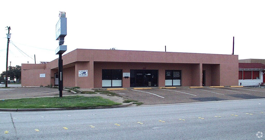 200-202 S Main St, Duncanville, TX 75116 | LoopNet