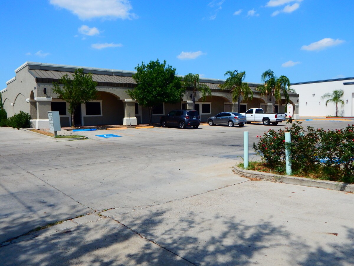 5411 McPherson Rd, Laredo, TX 78041 | LoopNet