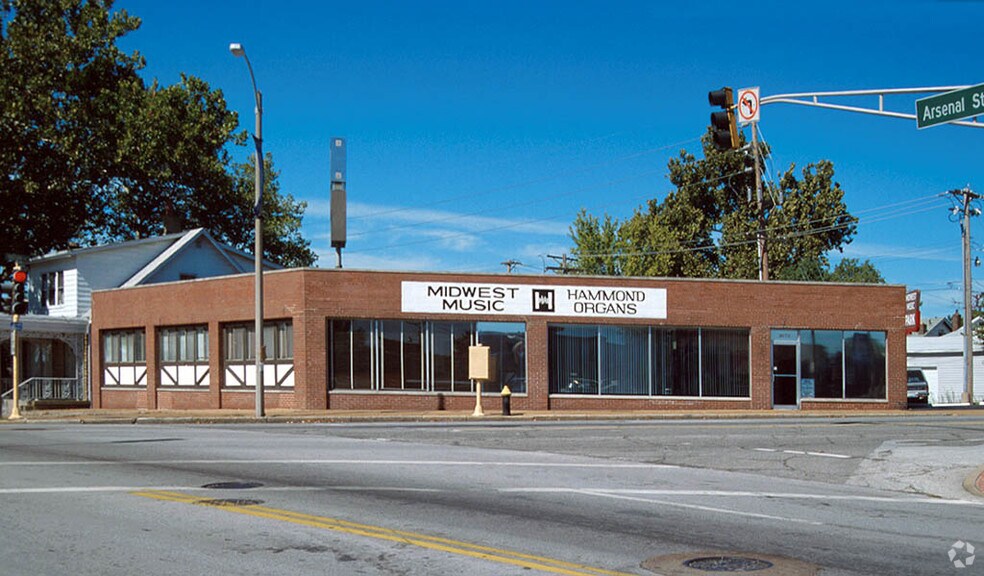 3073 Watson Rd, Saint Louis, MO 63139 | LoopNet