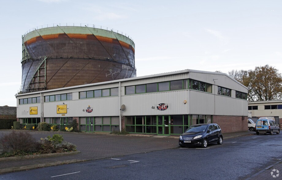 Balcombe Rd, Horley, RH6 9GA - Office for Lease | LoopNet