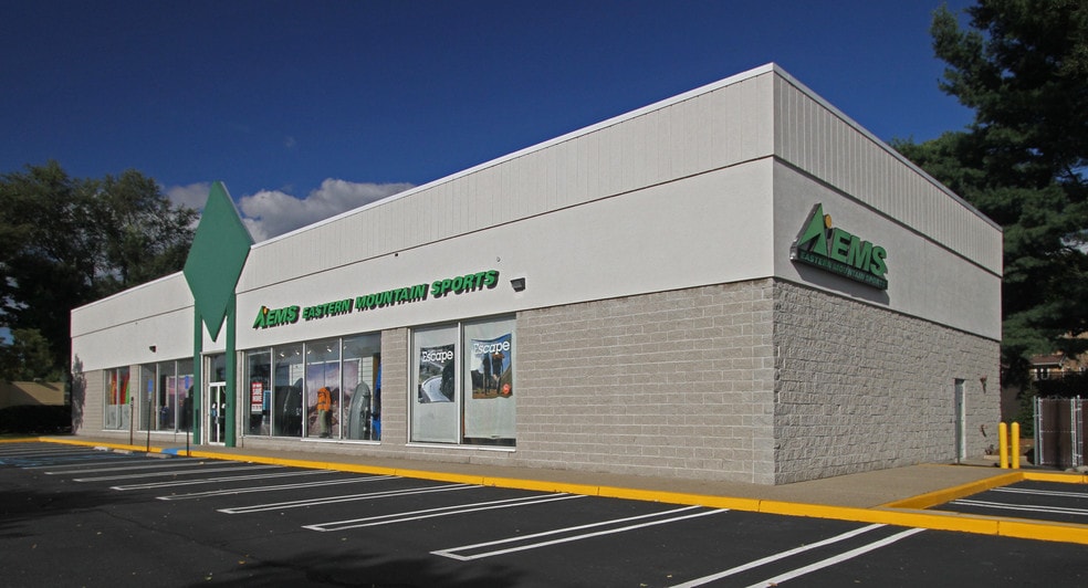 820 N State Rt 17, Paramus, NJ 07652 | LoopNet