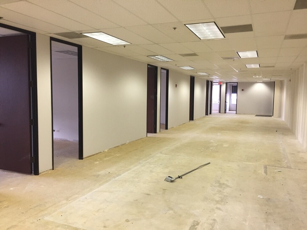 3100 W Higgins Rd, Hoffman Estates, IL 60169 - Greenspoint II | LoopNet